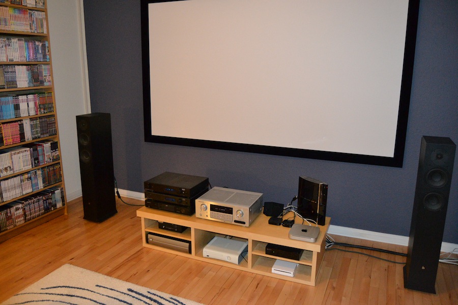 Naiera's 108" living room theatre - Blu-ray Forum